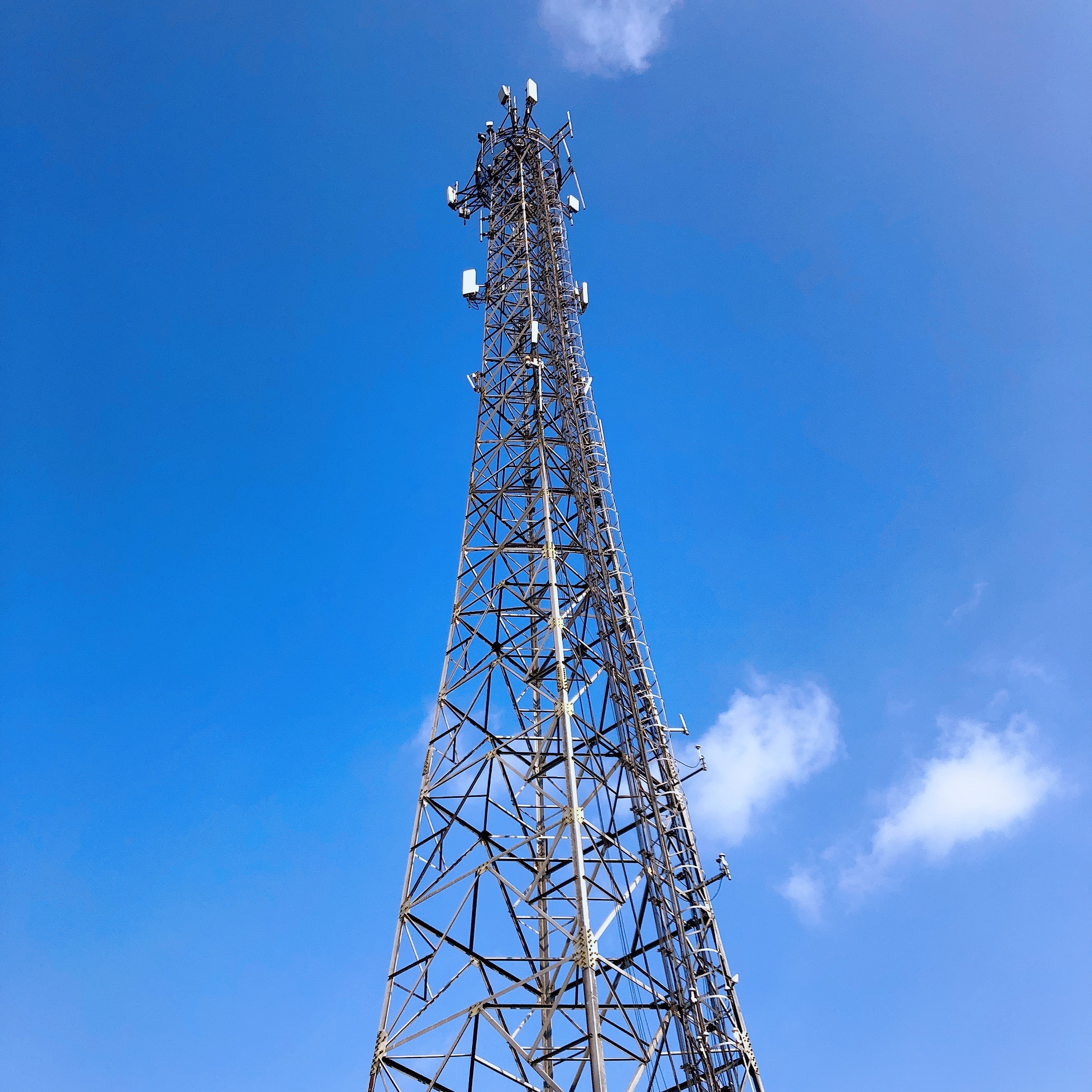 45m 4 Legs Galvanized Lattice Transmission Tower