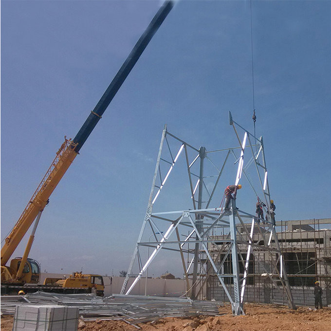 Hot Galvanized Free Standing 120km/H 45m 3 Legged Tower